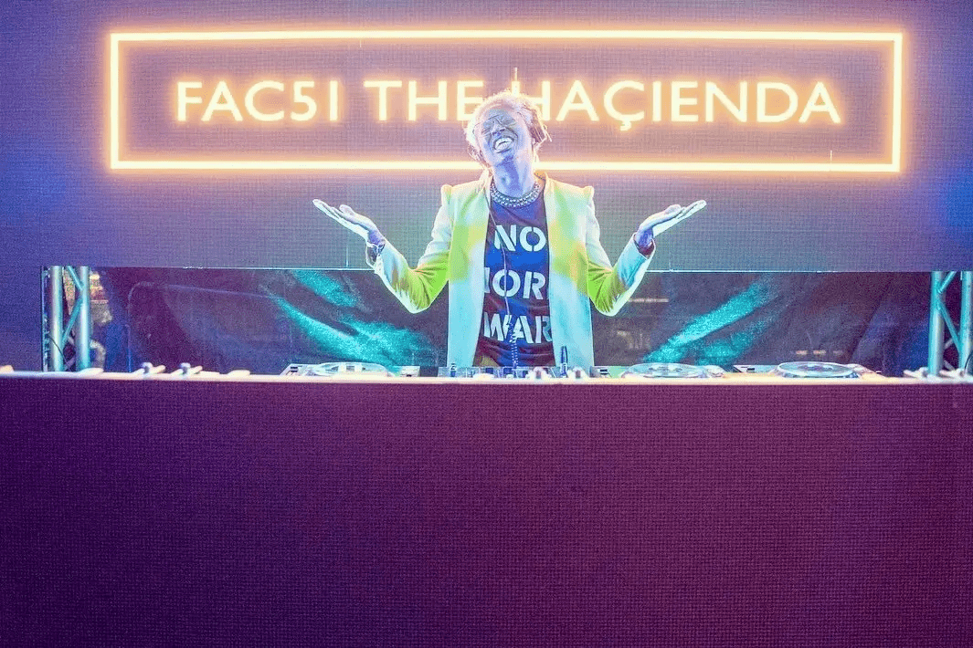 Creative Clusters Case Studies - Creative Industries Policy and ...